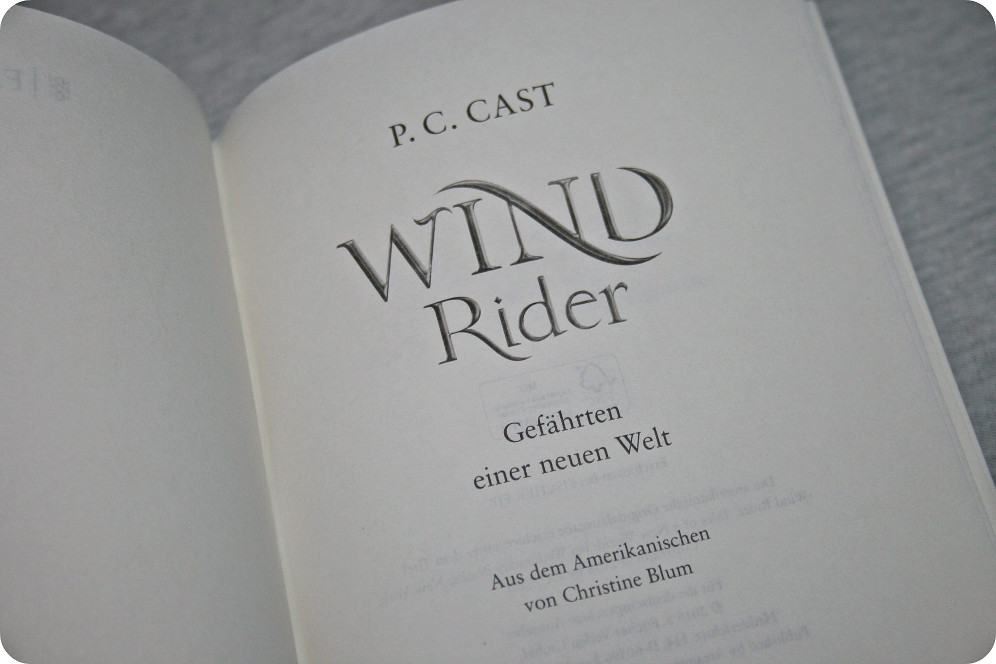 Kurzrezension: Gefährten einer neuen Welt - Wind Rider von P.C. Cast